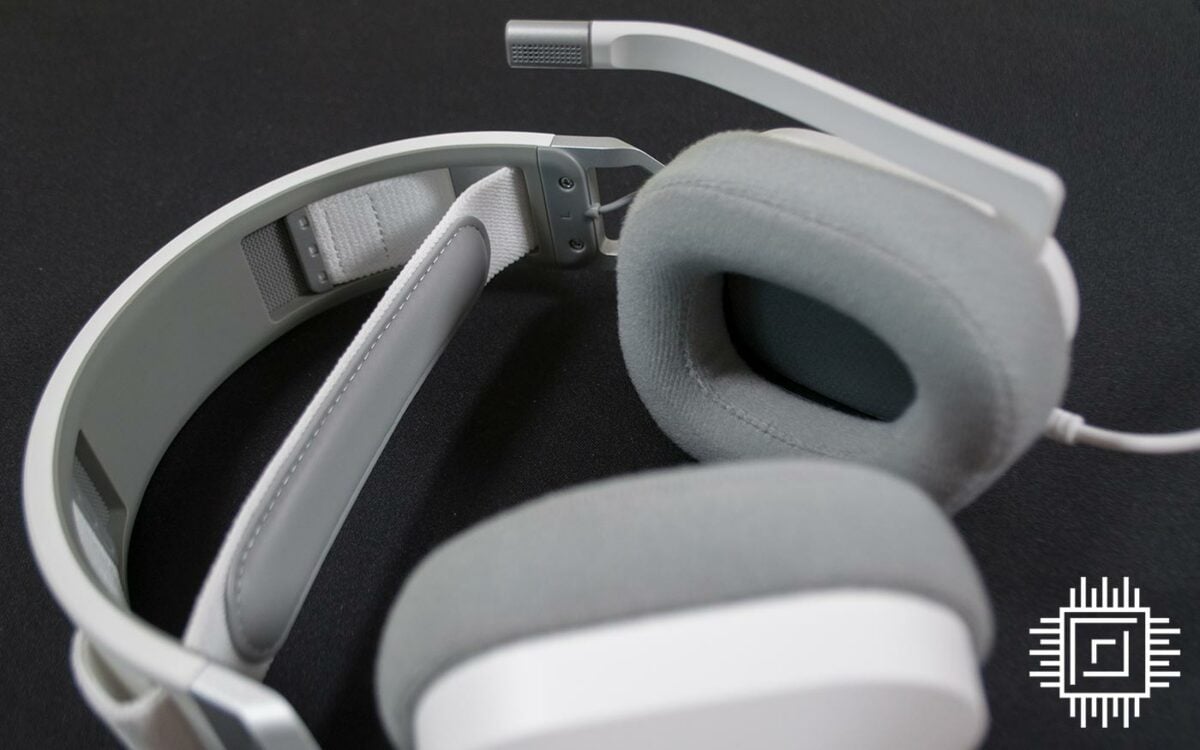 Corsair HS80 RGB USB review