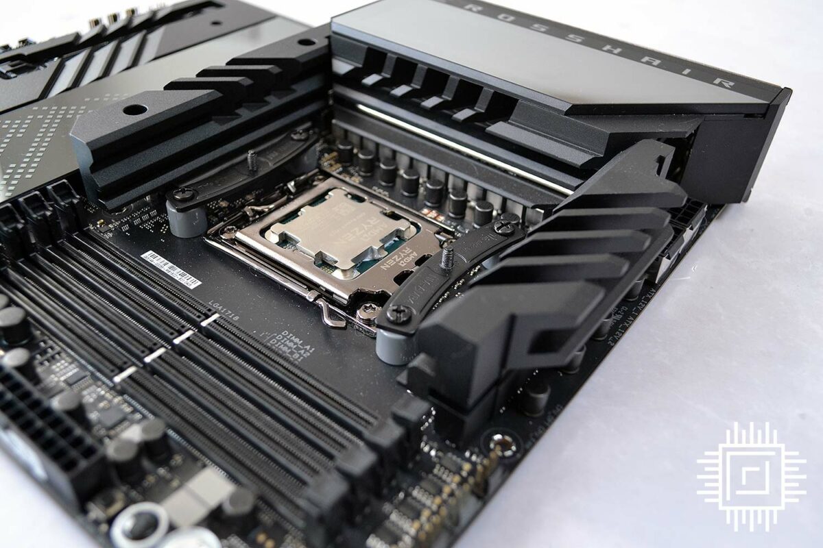 Asus ROG Crosshair X670E Hero review