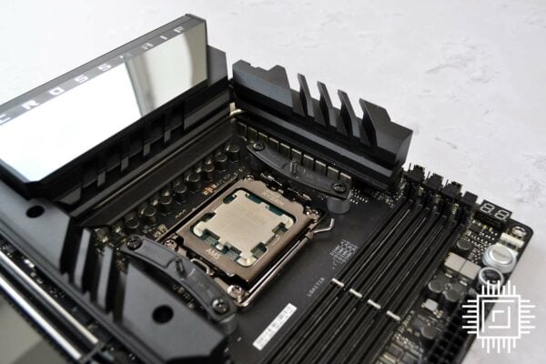 Asus ROG Crosshair X670E Hero review