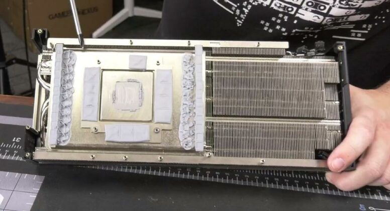 EVGA GeForce RTX 4090 FTW3 prototype dismantled and tested | Club386