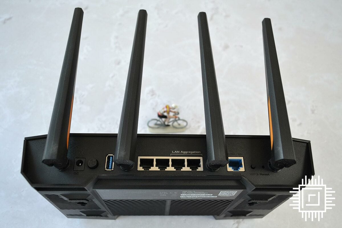 Router vs. mesh networking: how to eliminate Wi-Fi deadspots around the ...