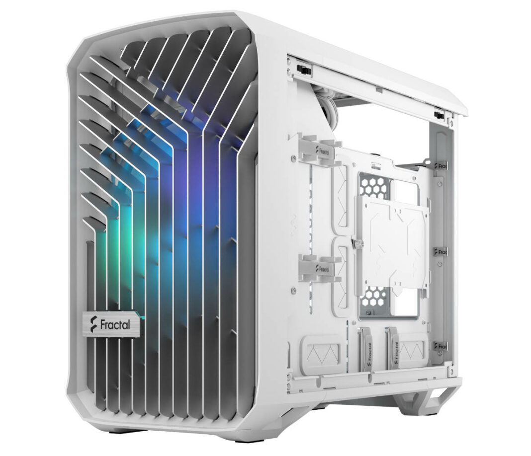 Fractal Design unveils snow-white Torrent chassis lineup | Club386