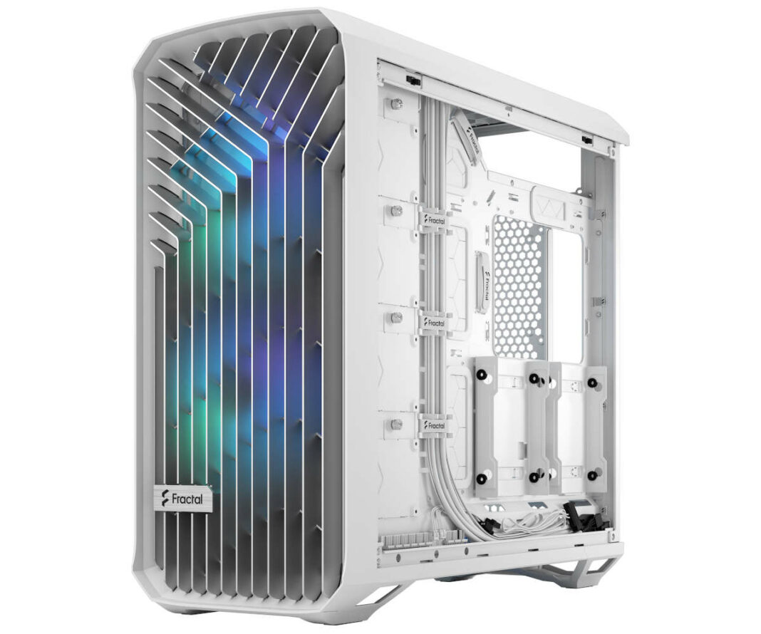 Fractal Design unveils snow-white Torrent chassis lineup | Club386