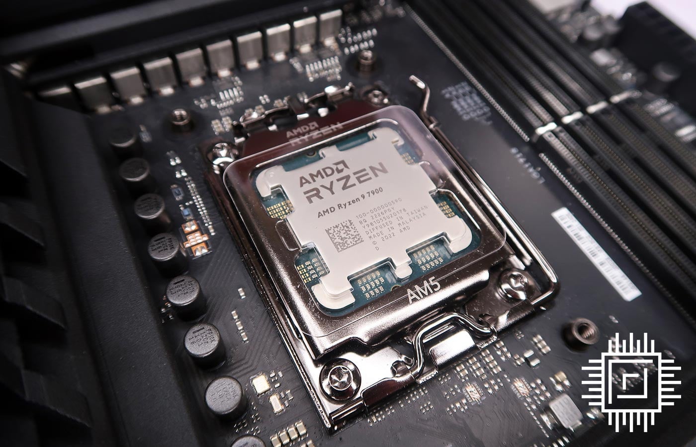 Building the ultimate passive PC with AMD Ryzen 9 7900