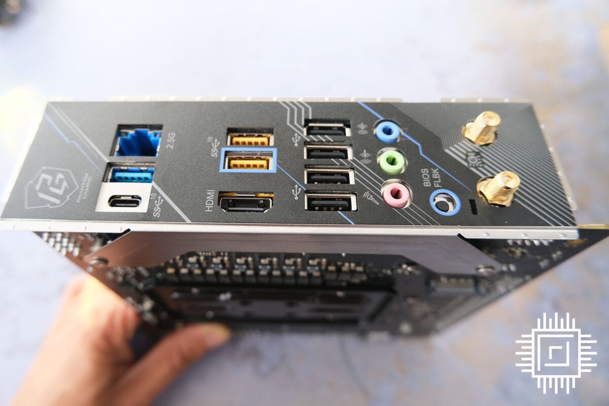 ASRock B650I PG Lightning WiFi review - don't let the size fool you ...