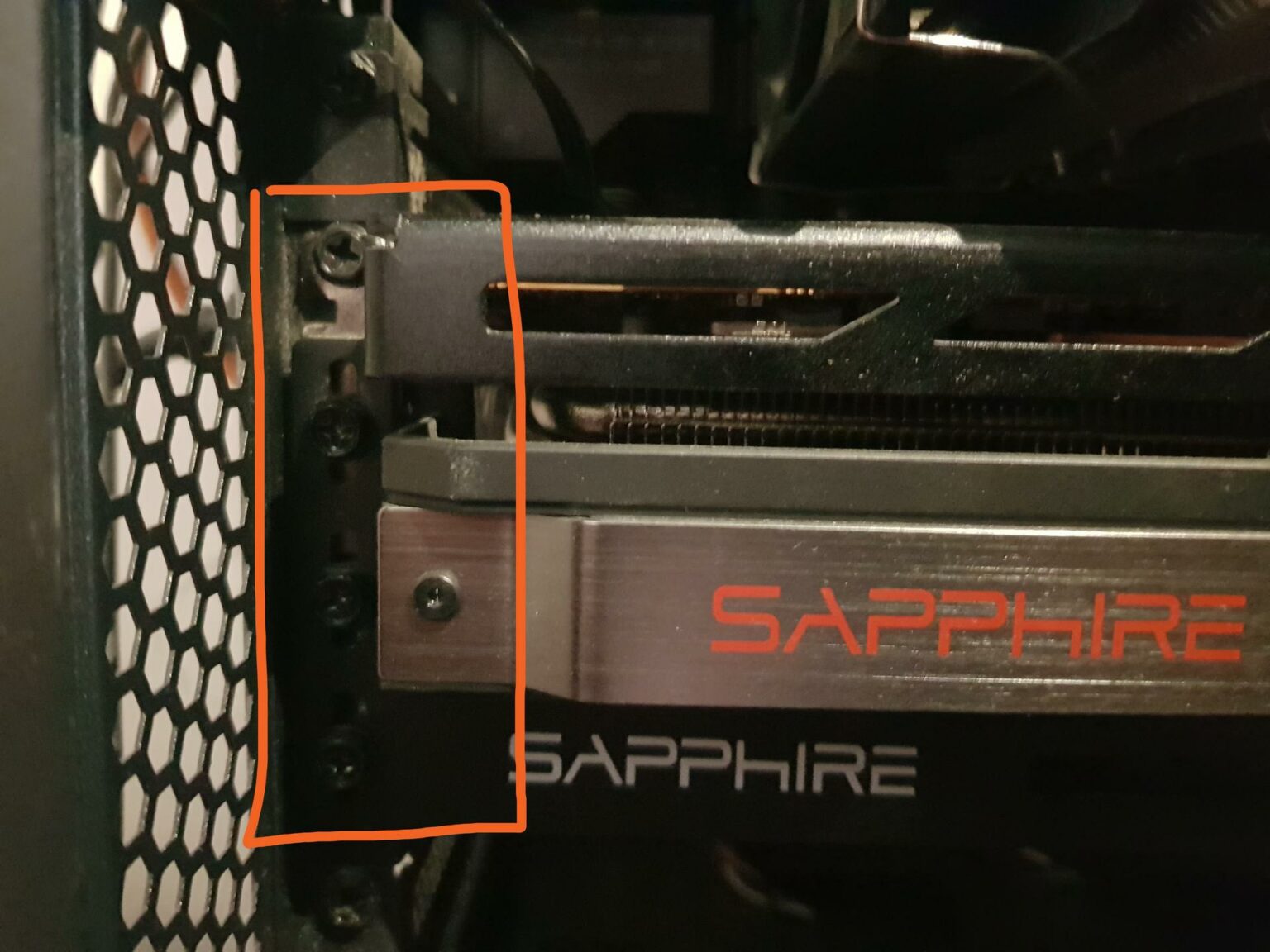 How to install a graphics card | Club386