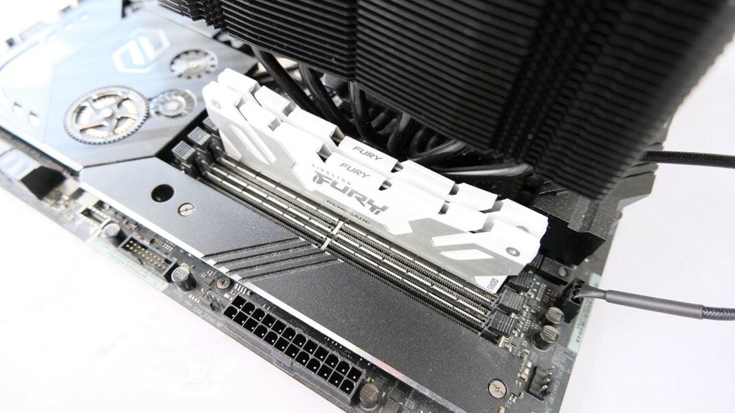 How to install memory (RAM) and avoid halving your performance