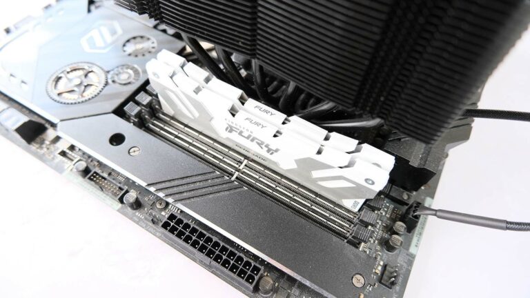 How to install memory (RAM) and avoid halving your performance