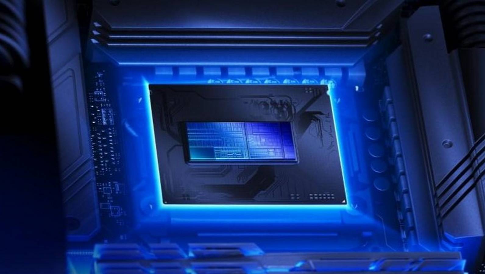 Intel may integrate Panther Lake's memory controller into the compute ...