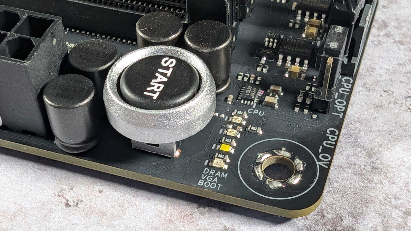 Asus ROG Strix Z890-F Gaming WiFi review: jack of all trades | Club386