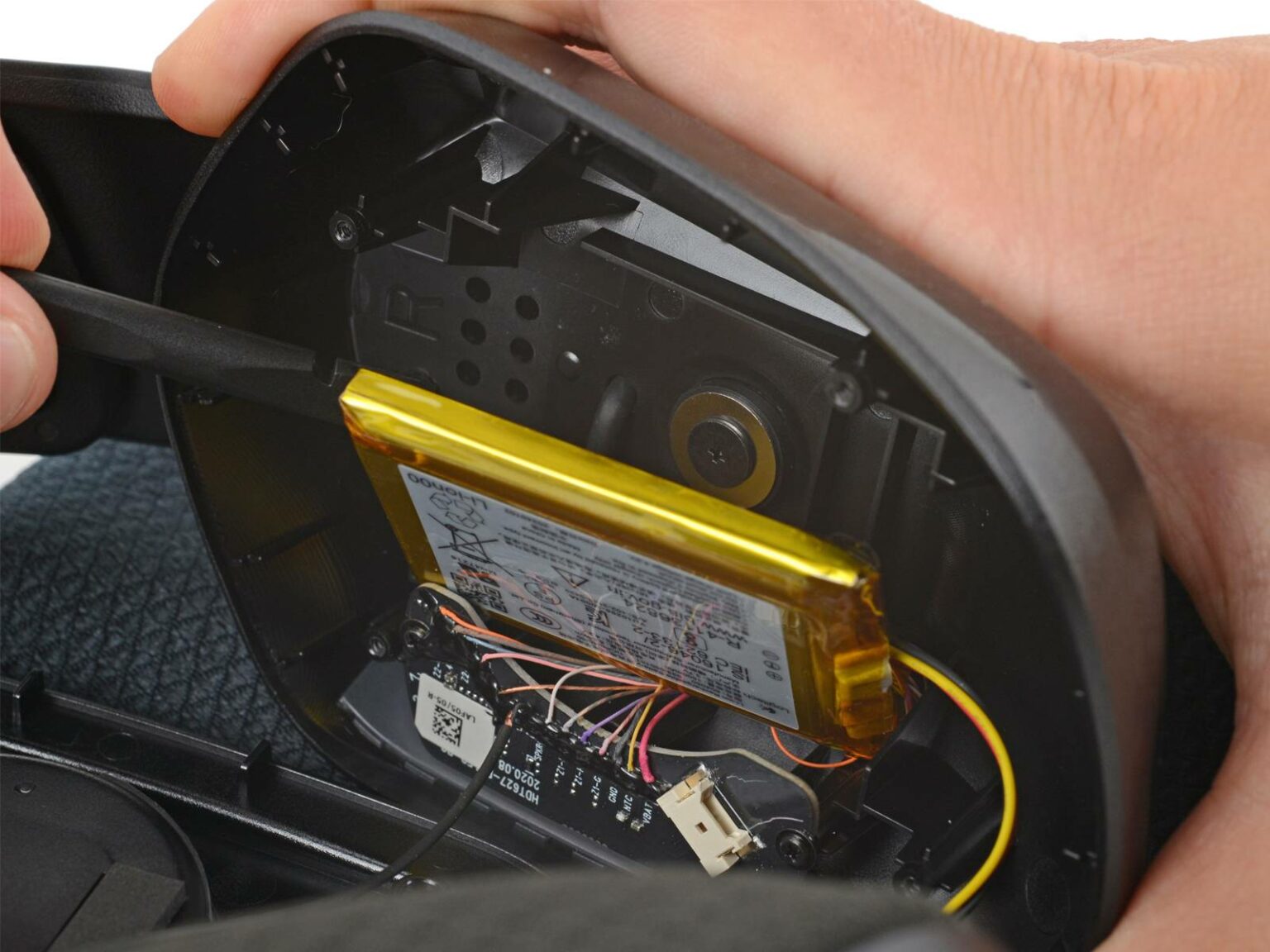 Logitech partners with iFixit to offer repair guides and parts | Club386