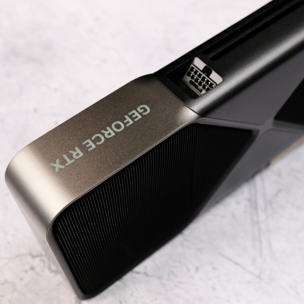 Nvidia GeForce RTX 5090 Founders Edition unboxing and first look | Club386