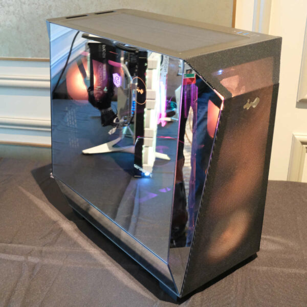 InWin Prism chassis attempts Michael Jackson's anti-gravity lean | Club386