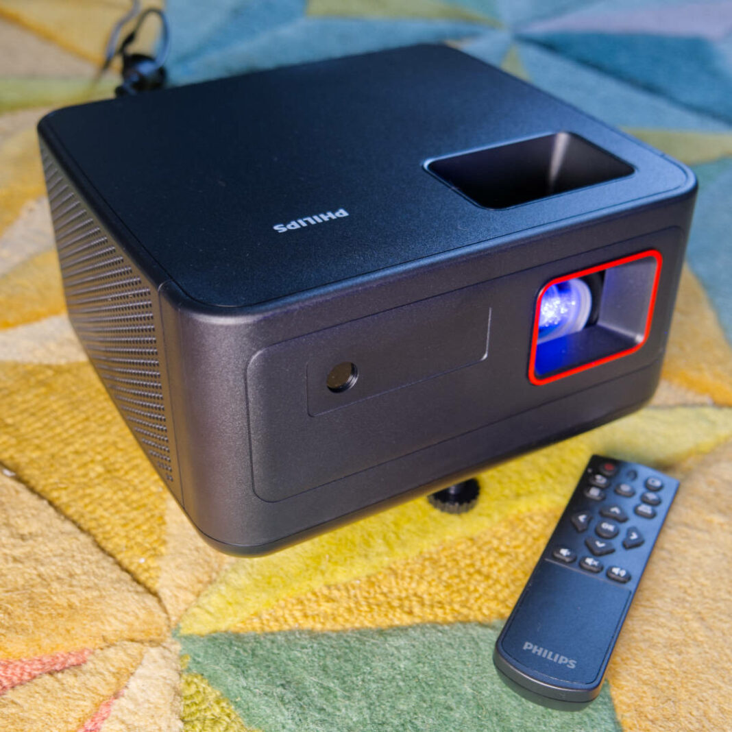 Philips GamePix 900 review: wall-sized gaming on a budget | Club386