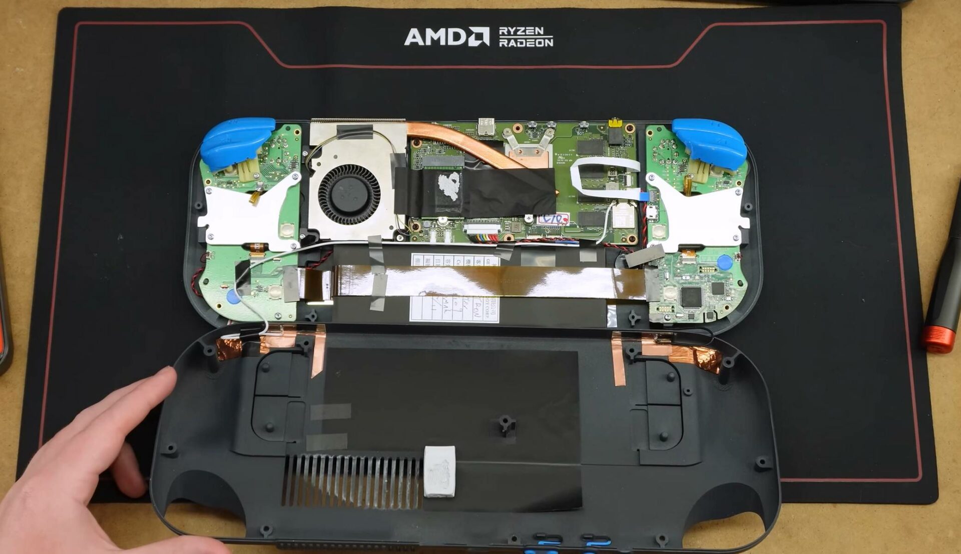 Steam Deck prototype reveals Valve toyed with discrete GPU support for ...