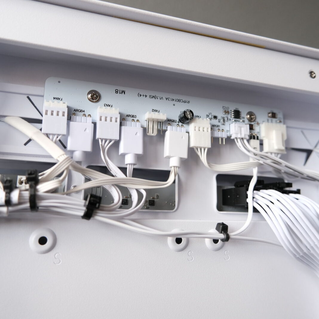 Novatech Reign Sentinel review: back-connect beauty | Club386