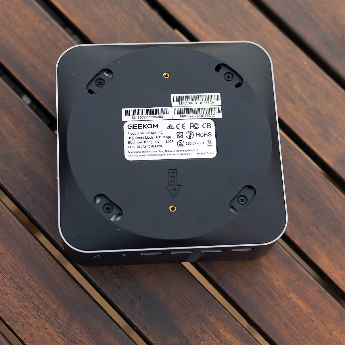 Geekom GT1 Mega review: a powerful mini PC with AI features | Club386
