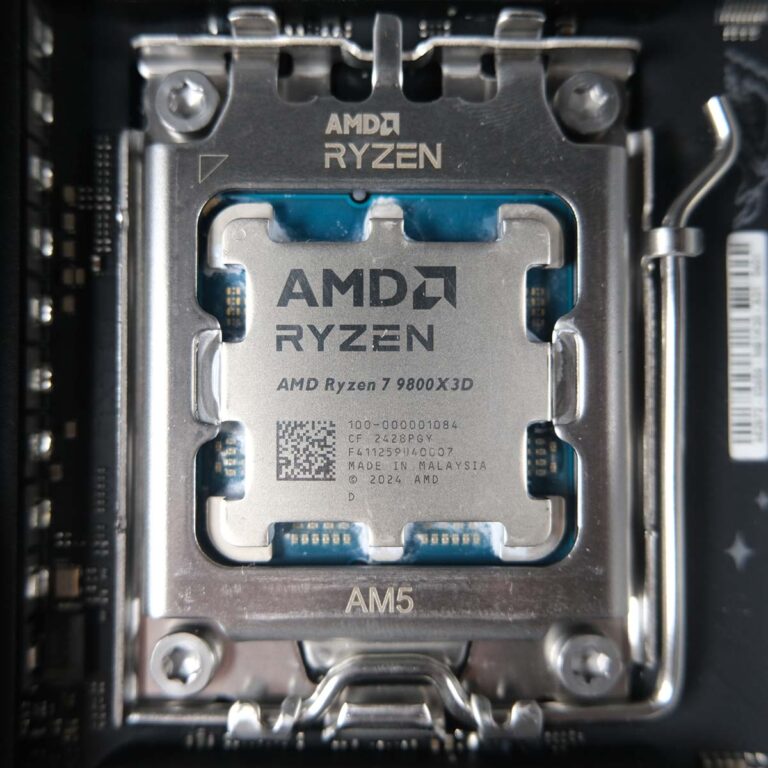 I built a mini gaming PC with an RTX 5090 and 9800X3D, and it ...