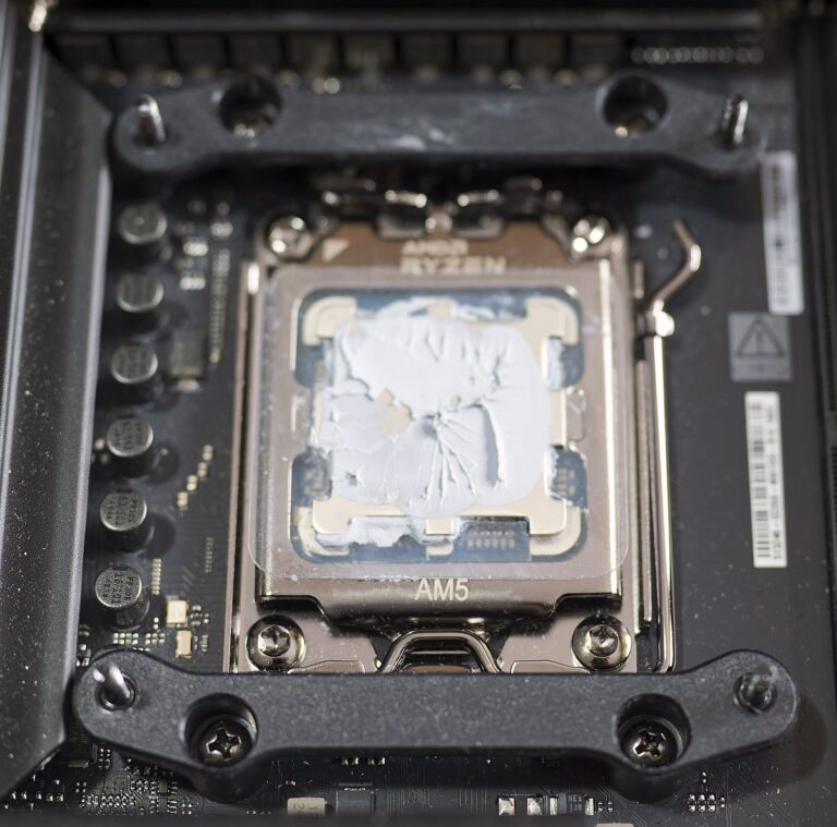 I tried every way to apply thermal paste, here's what I found | Club386