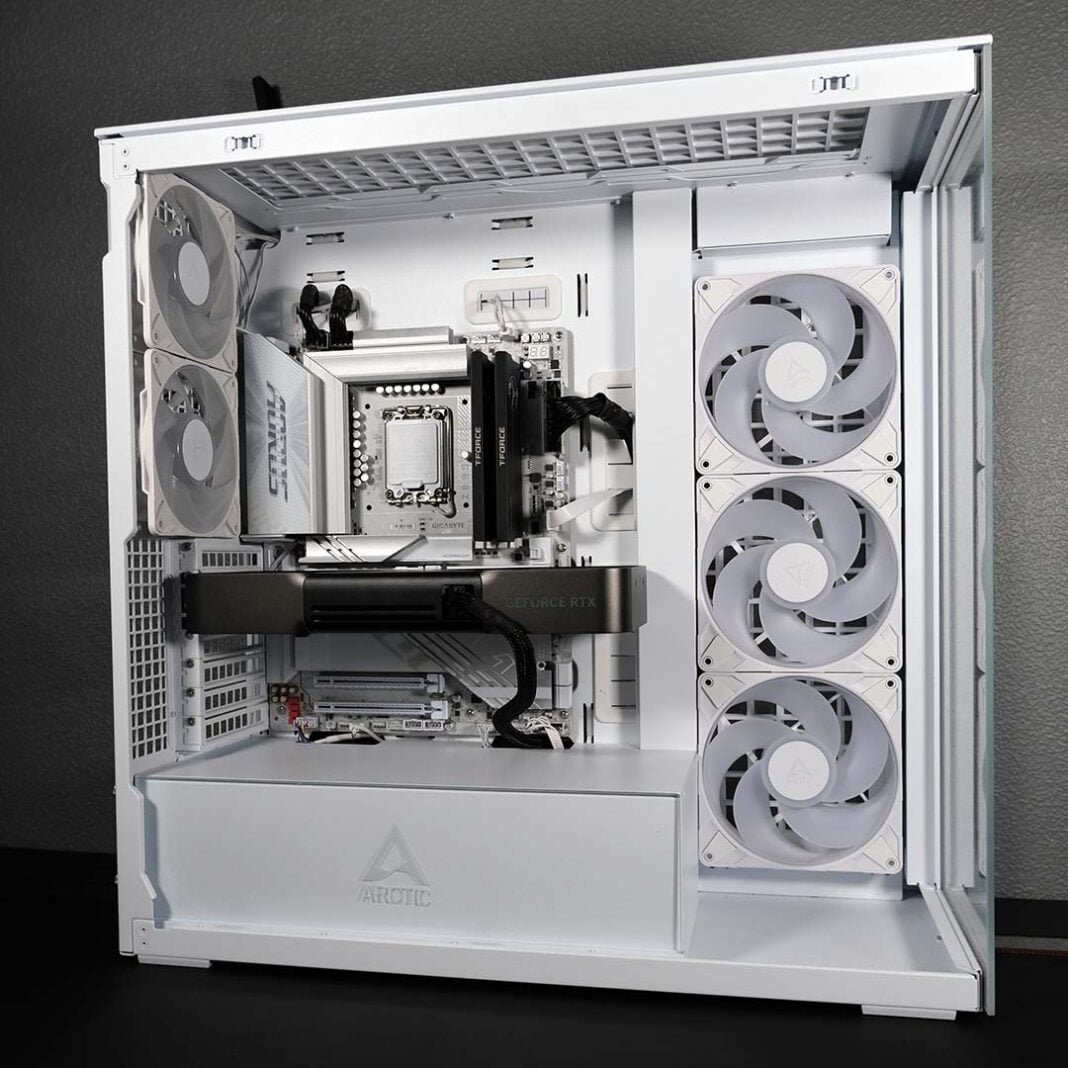 Levelplay Combat Liquid 360 HUD review: powerful water cooling for a ...